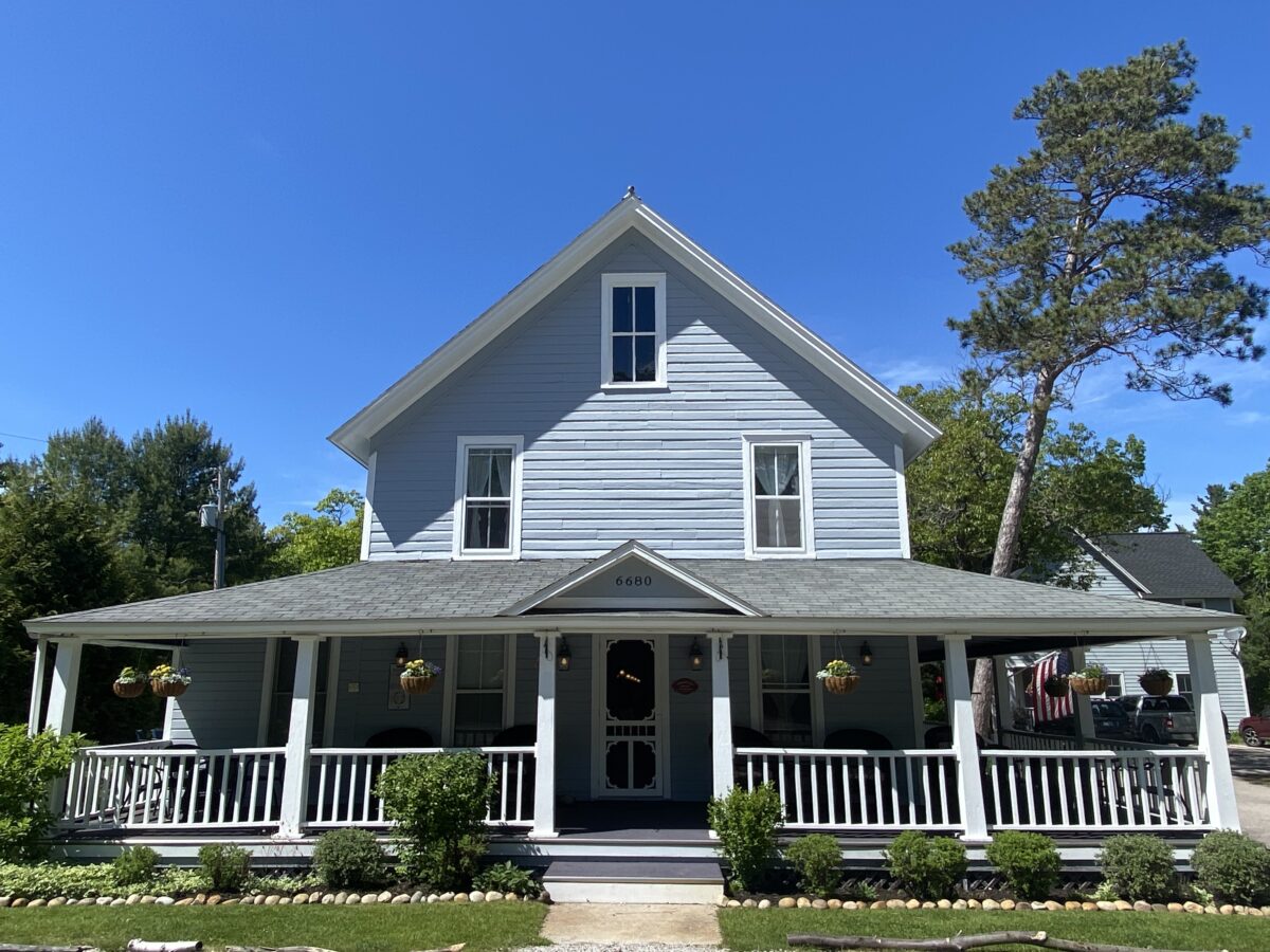 The Sylvan Inn - A Historical Bed & Breakfast in Glen Arbor, Michigan